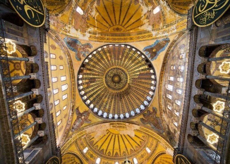 Istanbul Combo: Hagia Sophia Museum & Dolmabahce Palace - The Sum Up