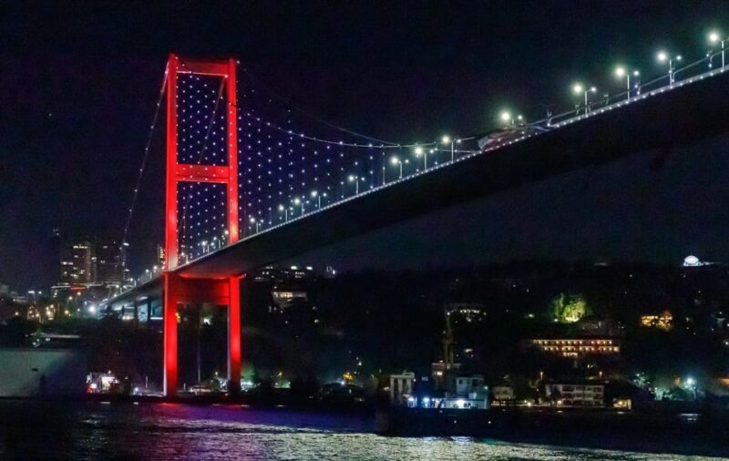 Istanbul: Dinner Cruise with Hotel Transfer and Soft Drinks - FAQs