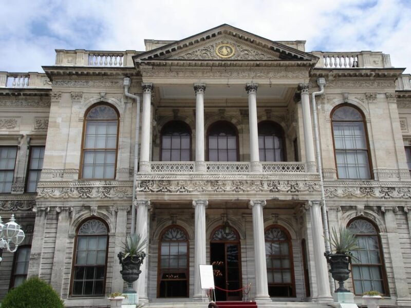 Istanbul: Dolmabahce Palace & Harem Skip-the-Line Entry - The Experience in Practice: How It Feels to Visit