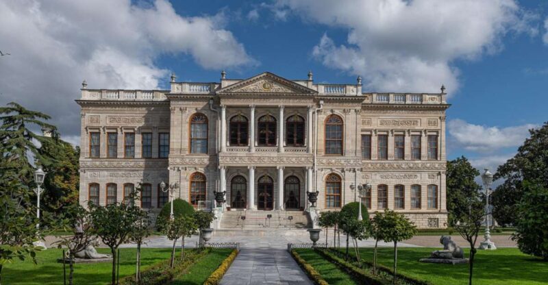 Istanbul: Dolmabahce Palace Tour and Bosphorus Yacht Cruise - A Closer Look at the Tour Experience