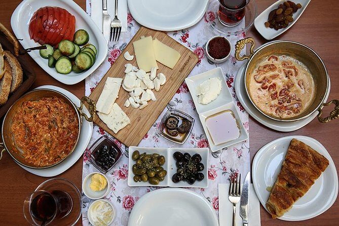 Istanbul: Evening Private Food Tour In Kadikoy - A Closer Look at the Experience