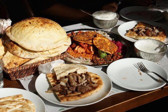 Istanbul: Evening Private Food Tour In Kadikoy - Analyzing the Value