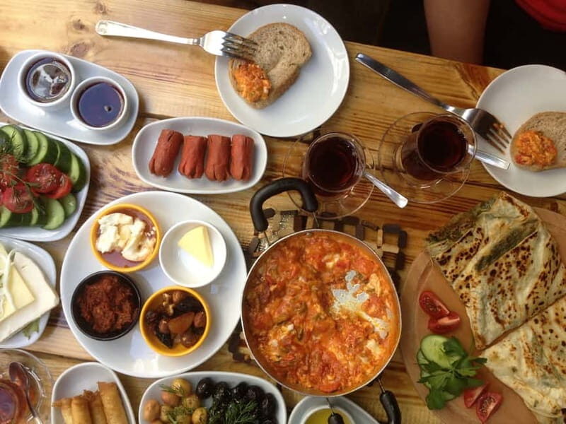 Istanbul: Explore Istanbul Asian Continent - Kadikoy and Moda: Walking Through Local Life