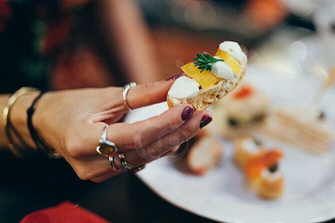 Istanbul Fine Dining Afternoon in 3 Historic Venues Private Tour - Who Is This Tour Best Suited For?