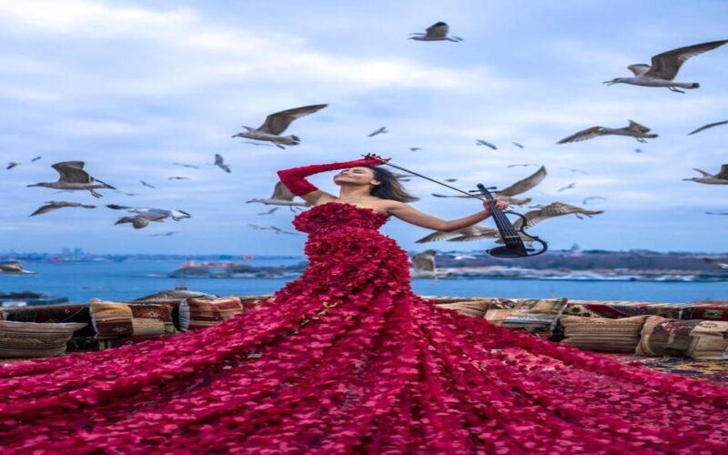 Istanbul Flying Dress Rooftop Photo Shoot - Istanbul Flying Dress Rooftop Photo Shoot: An Authentic Photo Adventure in the Heart of Istanbul