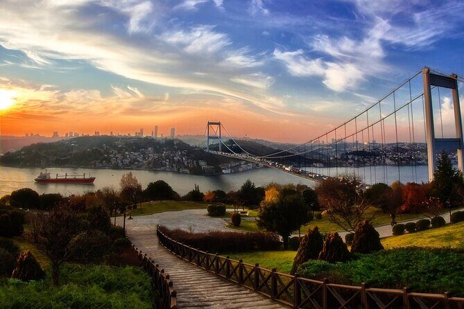 Istanbul Food Escape : Ferry to the Flavors of the Asian Side - Uskudar: A Local Market Experience