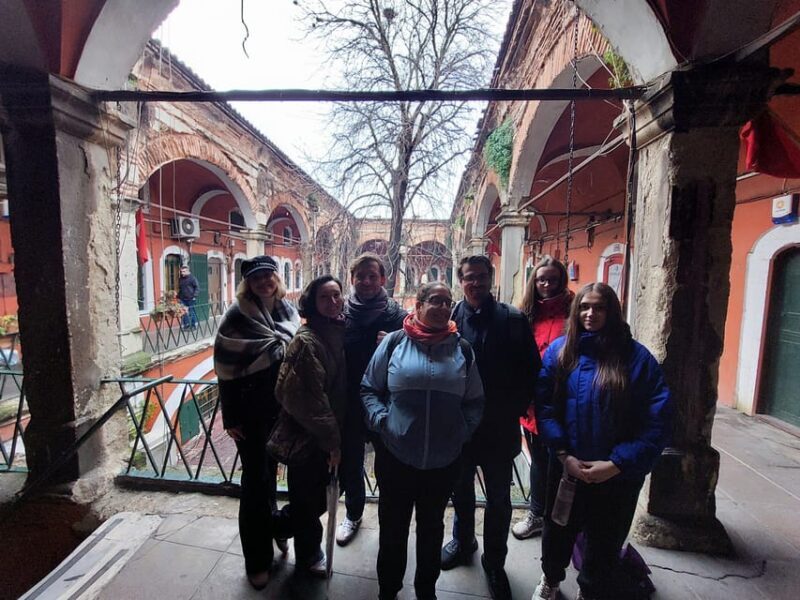 Istanbul Grand Bazaar: From Rooftops to the Secret Passages - FAQ