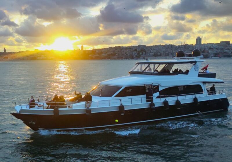 Istanbul: Guided Old City Tour and Bosphorus Sunset Cruise - Who Will Love This Tour?