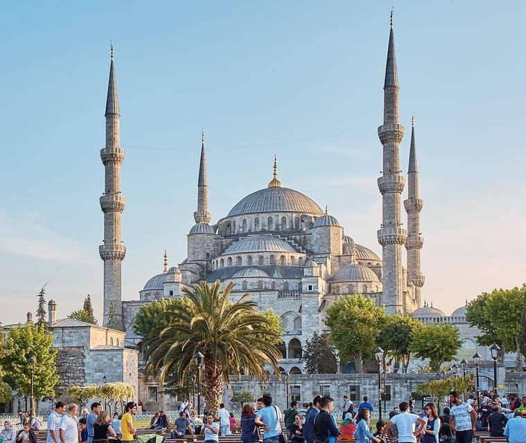 Istanbul: Hagia Sophia and Blue Mosque Tour with Tickets - A Close Look at the Experience