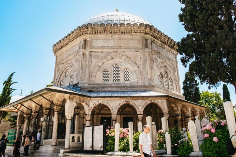 Istanbul: Hagia Sophia, Blue Mosque, Suleymaniye Mosque Tour - Key Points