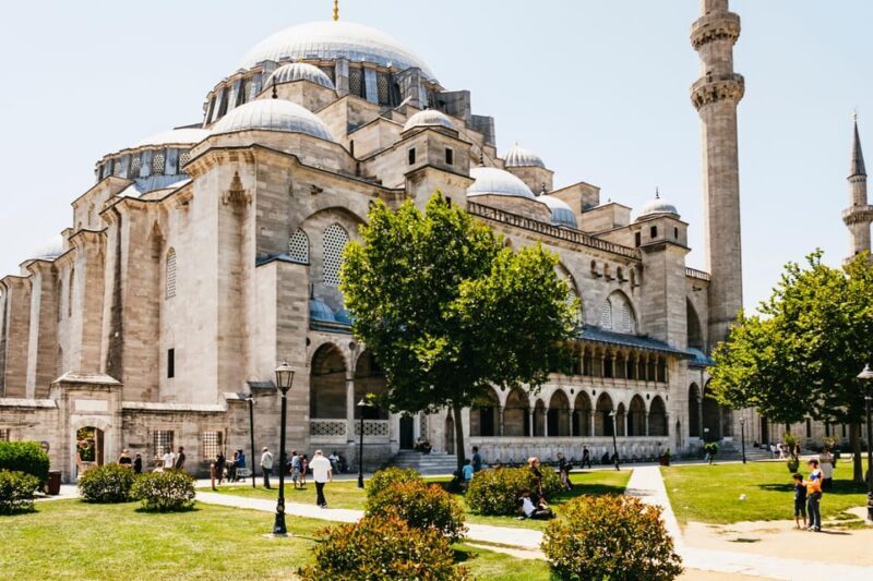 Istanbul: Hagia Sophia, Blue Mosque, Suleymaniye Mosque Tour - Who Will Love This Experience?
