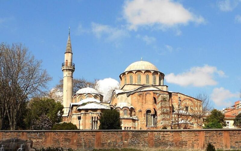 Istanbul: Hagia Sophia, Chora Church, and Balat Tour - Key Points