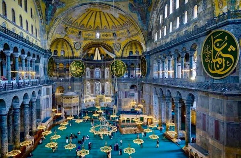 Istanbul: Historical Peninsula Tour with Expert Guide - Visiting Hagia Sophia and Blue Mosque