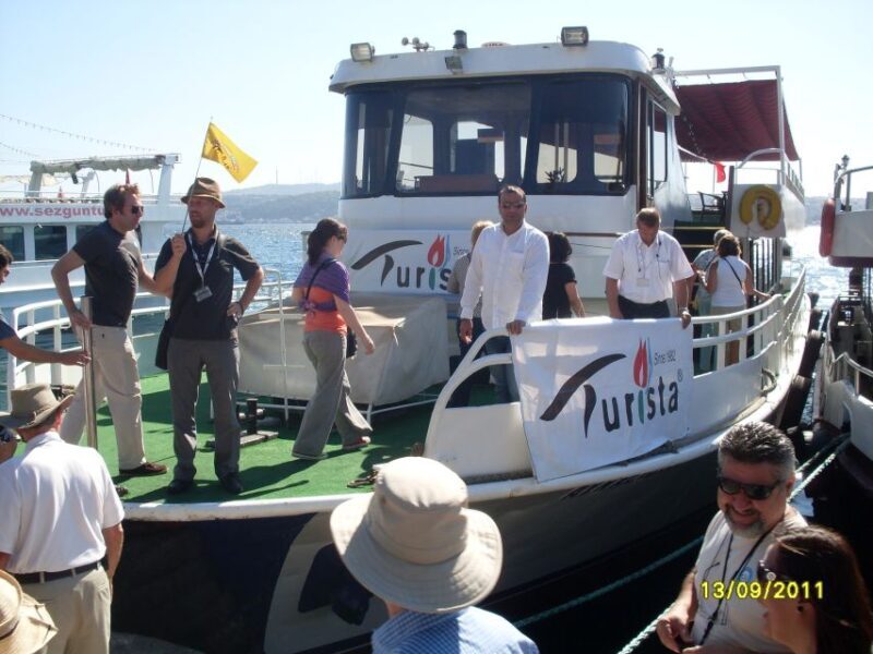 Istanbul: Morning Bosphorus Boat Tour with Spice Bazaar - An Introduction to the Tour