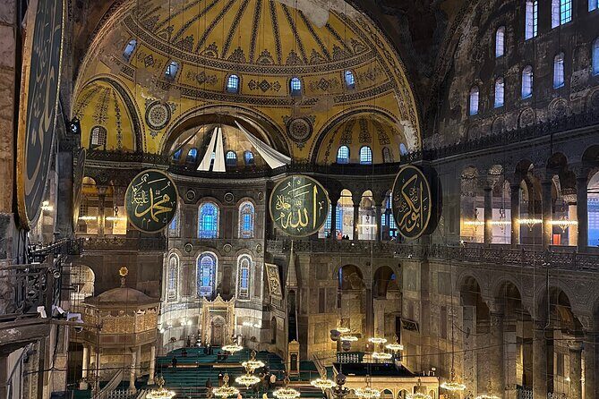 Istanbul Old City Highlights and Hidden Gems Tour - Practical Tips for Participants