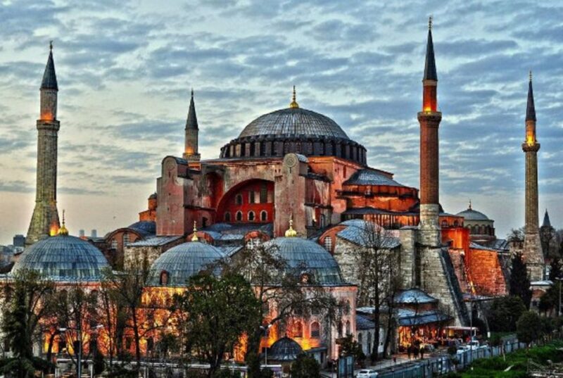 Istanbul: Old Town Tour and Bosphorus Lunch Cruise - An Authentic Look at Istanbul’s Old Town