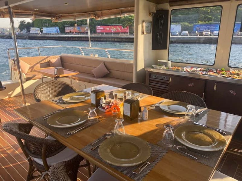Istanbul: Private Bosphorus Boat Cruise - FAQ