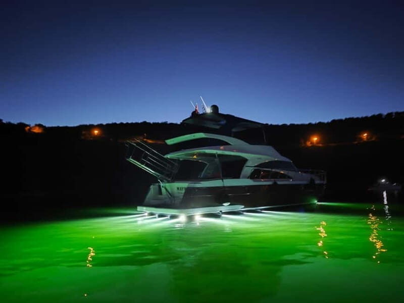 Istanbul: Private Bosphorus Yacht with Tour Guide and Snacks - Key Points