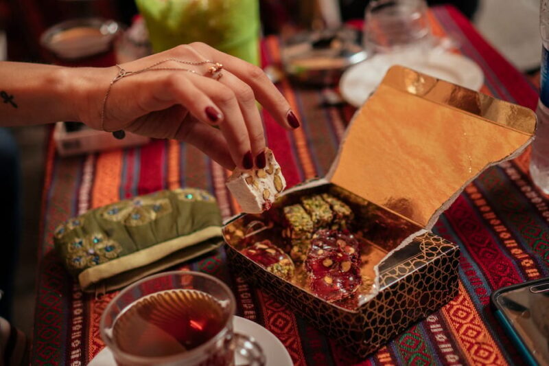Istanbul: Private Guided Food Tour with 10 Tastings - Starting Point and Ease of Meeting