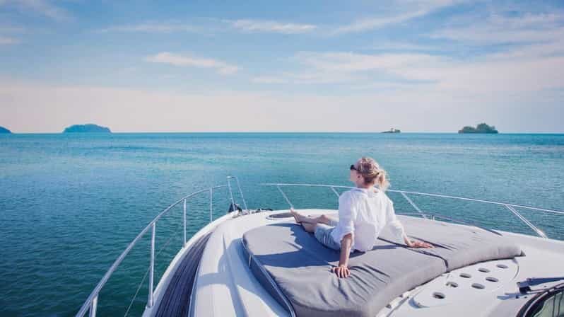 Istanbul: Private Luxury Yacht Cruise on the Bosporus - What to Expect During Your Cruise