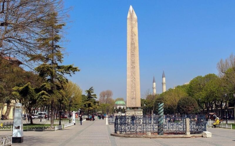 Istanbul: Private Sightseeing 2, 4 or 8 hours with a Local - Detailed Breakdown of the Tour Experience