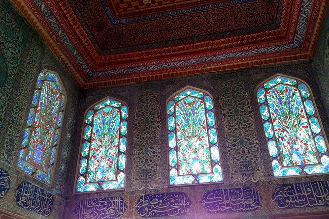 Istanbul: Private Tour Topkapi Palace and Harem - The Guide and Personal Touch