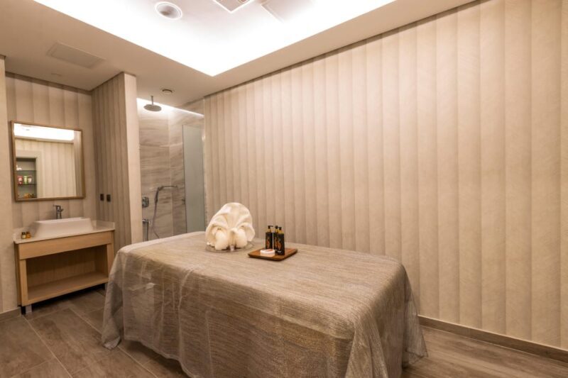 Istanbul: Private Turkish Bath, Spa and Massage in Taksim - Authenticity vs. Modern Comfort