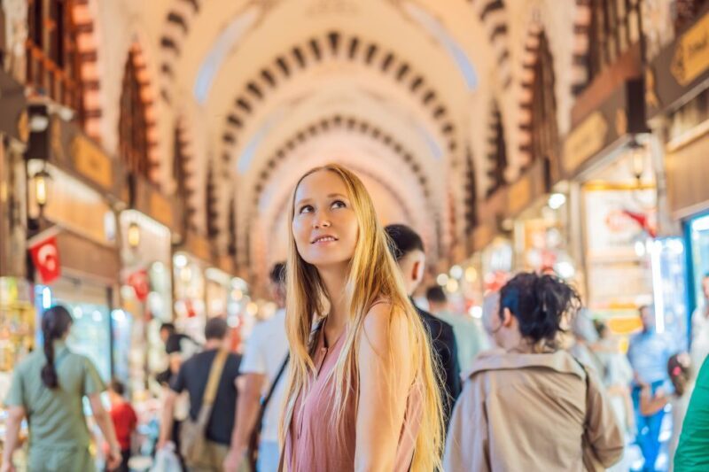 Istanbul: Professional photoshoot at Grand Bazaar - What’s Included and What’s Not