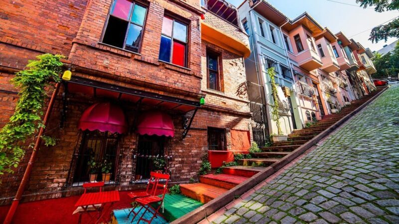 Istanbul Revealed: Historic Pathways and Bosphorus Serenity - An Authentic Look at Istanbul Revealed