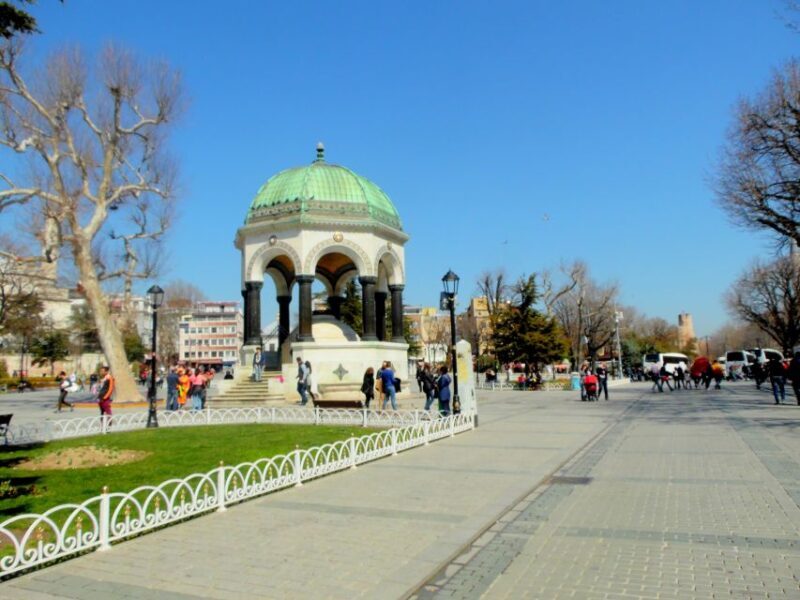 Istanbul: Short Guided Walking Tour of Old City Istanbul - Key Points