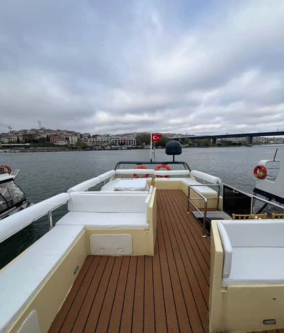 Istanbul: Sunset Bosphorus Yacht Cruise with Golden Horn - An In-Depth Look at the Experience