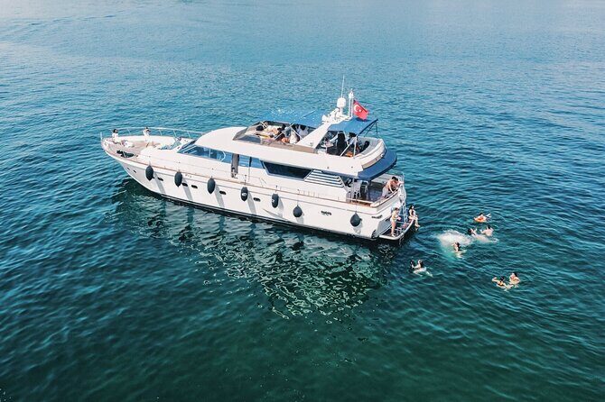 Istanbul Sunset Yacht Cruise on the Bosphorus with Transfers - Who Will Love This Tour?