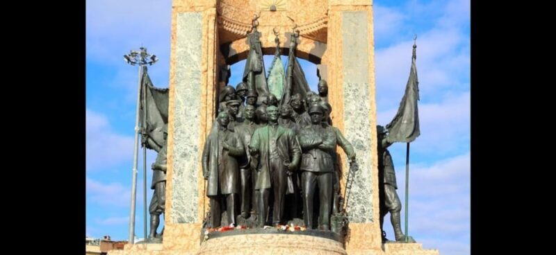 Istanbul: Taksim Square Tour with Tarot Reading - The Heart of Istanbul: Taksim Square and Istiklal Avenue