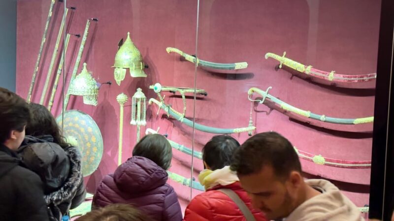 Istanbul Topkap Palace and Harem Guide Tour - The Reality of the Experience: Pros and Cons