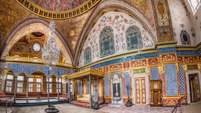 Istanbul: Topkapi Palace Tour with Skip the ticket lines - Key Points