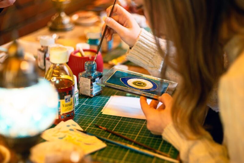 Istanbul: Traditional Stained Glass Painting Workshop - Key Points