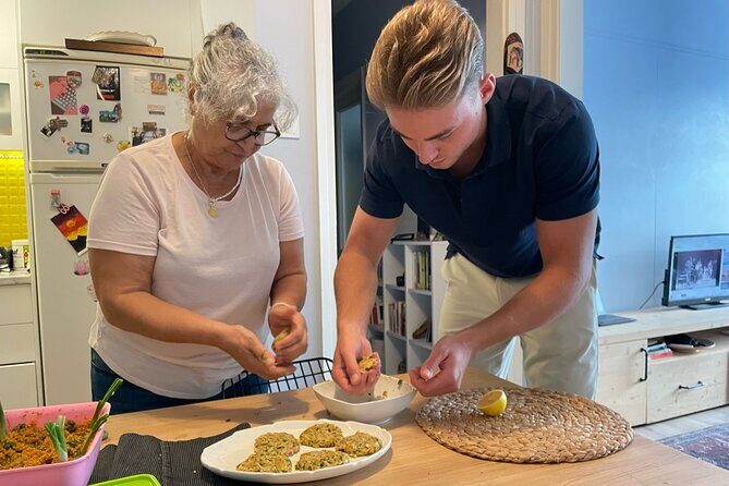 Istanbul Vegan/Vegeterian Cooking Class with Locals at Home - Who Should Consider This Tour?