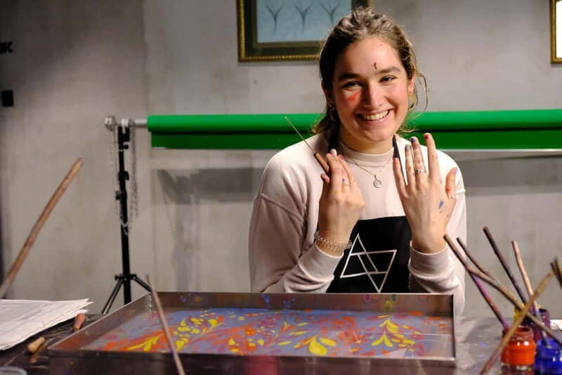 Istanbul: Water Marbling Workshop with Snacks & Drinks - A Closer Look at the Water Marbling Workshop in Istanbul