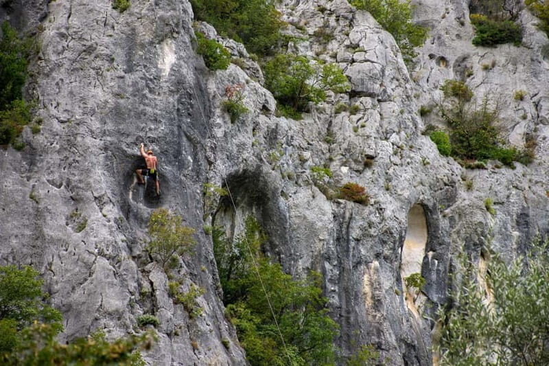 Istria County: 7-Hour Guided Rock Climbing Coaching Session - Who Should Consider This Tour?