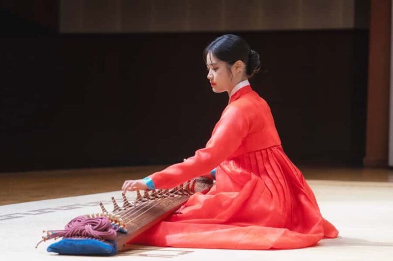 Itaewon Seoul: Gayageum Class with Hanbok Photo Session - Who Will Love This Experience?
