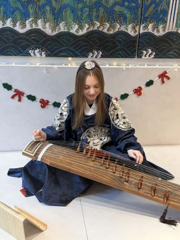 Itaewon Seoul: Gayageum Class with Hanbok Photo Session - FAQ