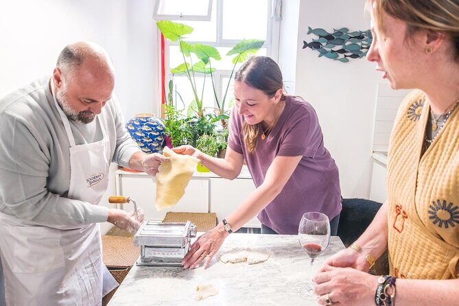 Italian Cooking Class in Rome near Vatican City with Ale & Larry - Introduction