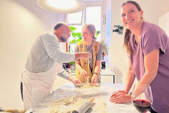 Italian Cooking Class in Rome near Vatican City with Ale & Larry - Authenticity and Guest Experience