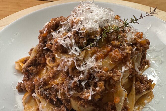 Italian Pasta Workshop With a Top Chef In Barcelona - Who Should Consider This Tour