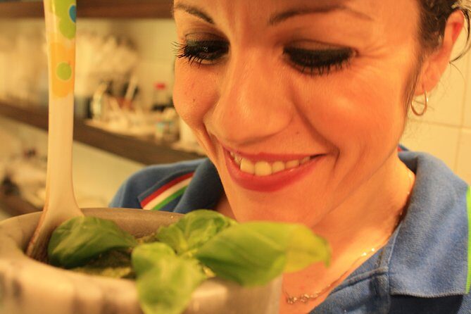 Itinerant dinner in the old town - Sampling the Flavors of Genoa
