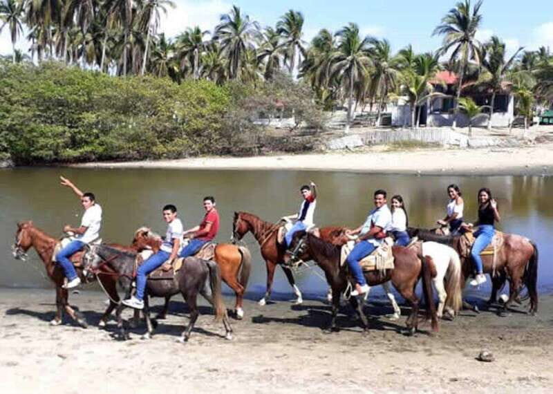 Ixtapa: Horseback Riding & Snorkeling - Authenticity and Practicality: What Makes This Tour Stand Out