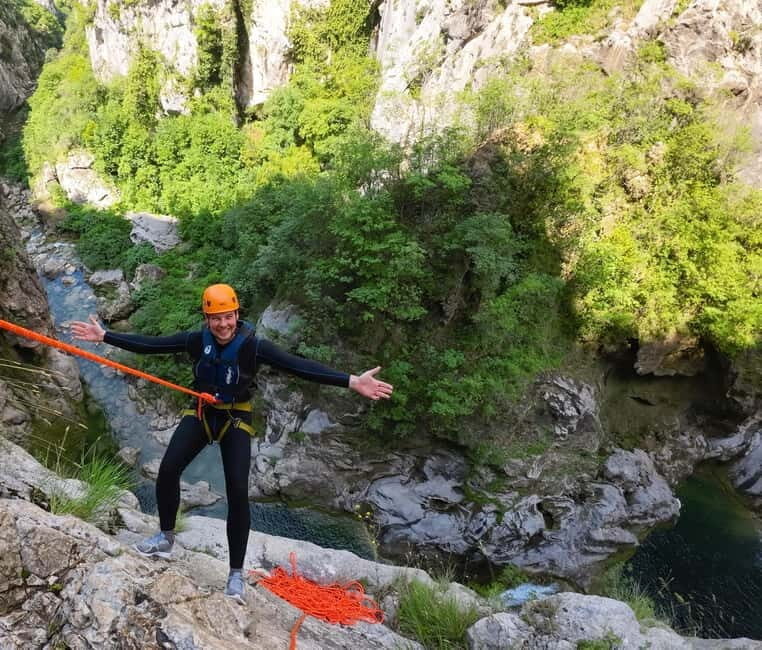Iz Omisa/Zadvarija: Extremni Canyoning na rijeci Cetini - Key Points