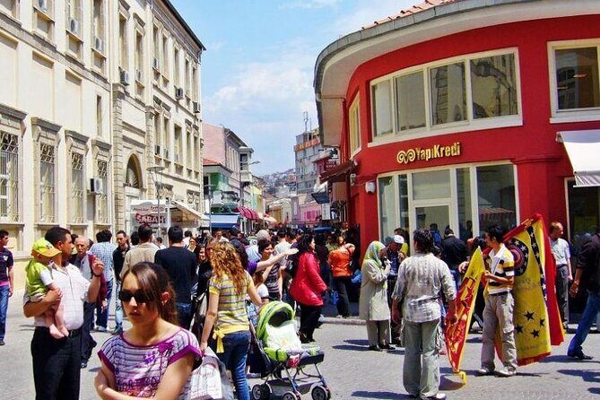 Izmir City Tour with Kordonboyu Republic Square, Konak Square, Clock Tower, Kemeralti Bazaar and Karsiyaka - An In-Depth Look at the Izmir City Tour