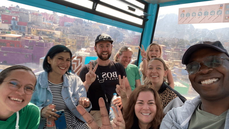 Iztapalapa: Cable Car Tour and Urban Art from the Heights - The Experience in Detail