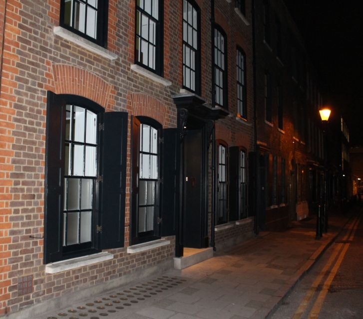 Jack The Ripper Tour in London's East End - A Detailed Look at the Jack The Ripper Tour in Londons East End